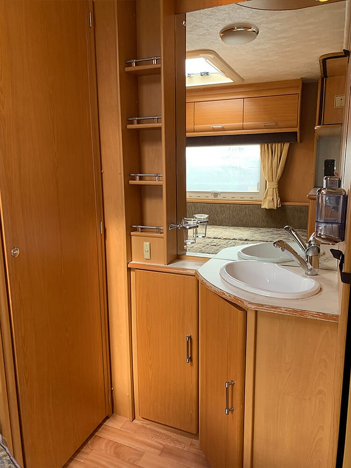 2004 Compass Rallye 534 $30,900 - Coastside Caravans